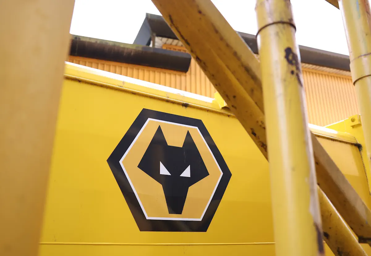 Wolves Preparing Striker Bid To Convince Club To Sell